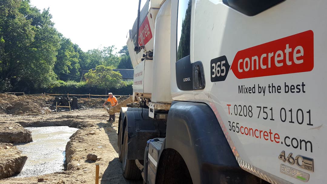 Onsite Ready Mix Concrete suppliers in Berkshire, Surrey & London Onsite Ready Mix Concrete suppliers in Berkshire, Surrey & London
